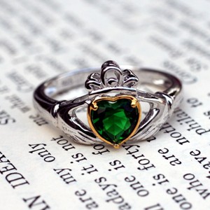 The Beautiful Claddagh Ring Meaning and Claddagh Symbol – The Irish ...
